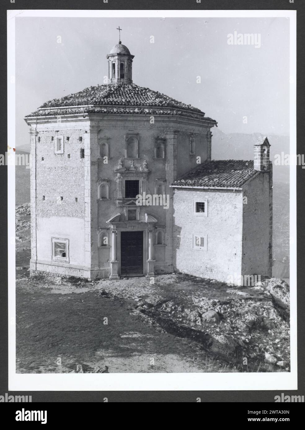 Abruzzo L'Aquila Calascio Rocca Calascio. Hutzel, Max 1960-1990 ...