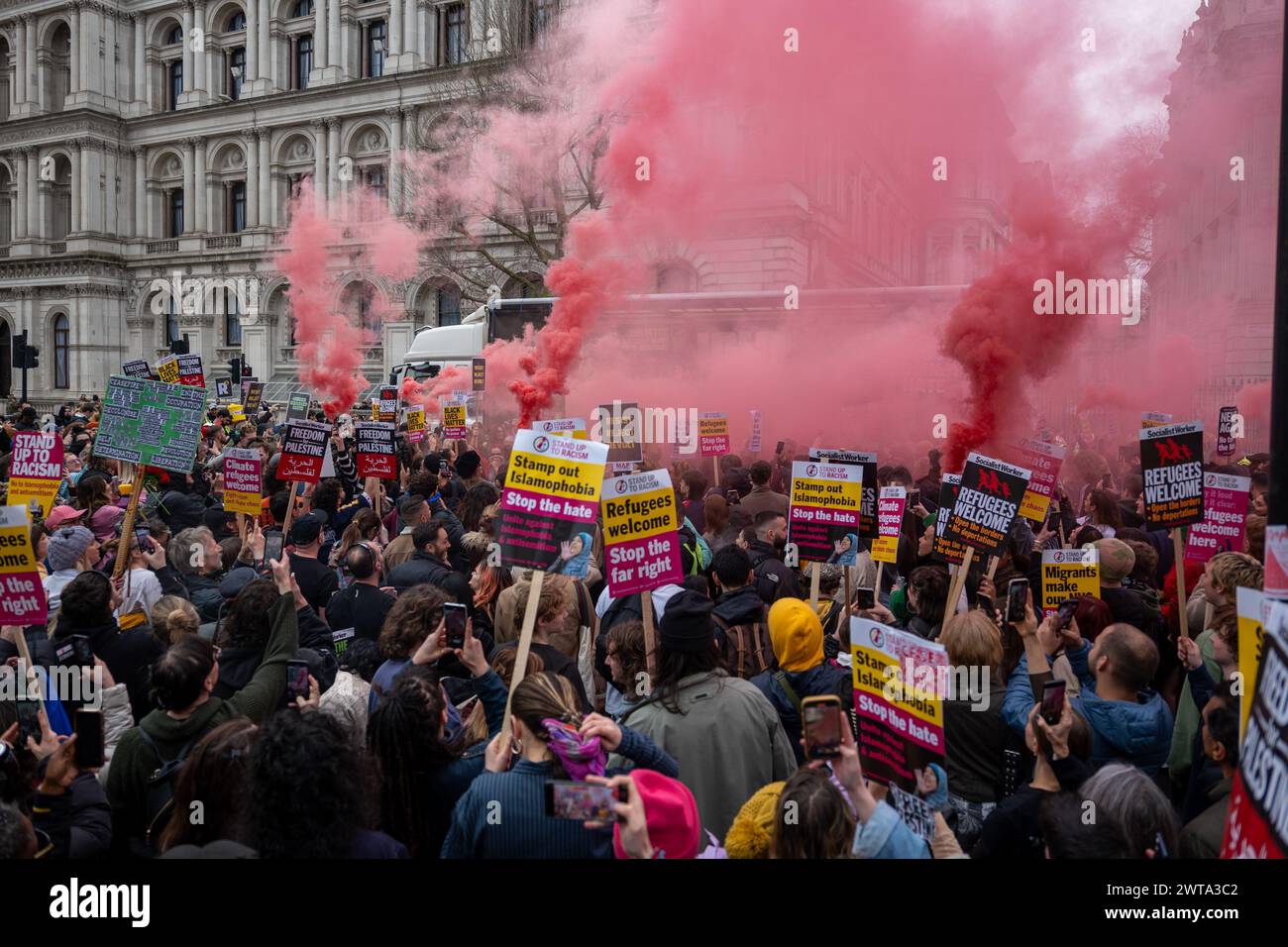 London Uk 16 March 2024 Hundreds Of People Gathered Outside Downing