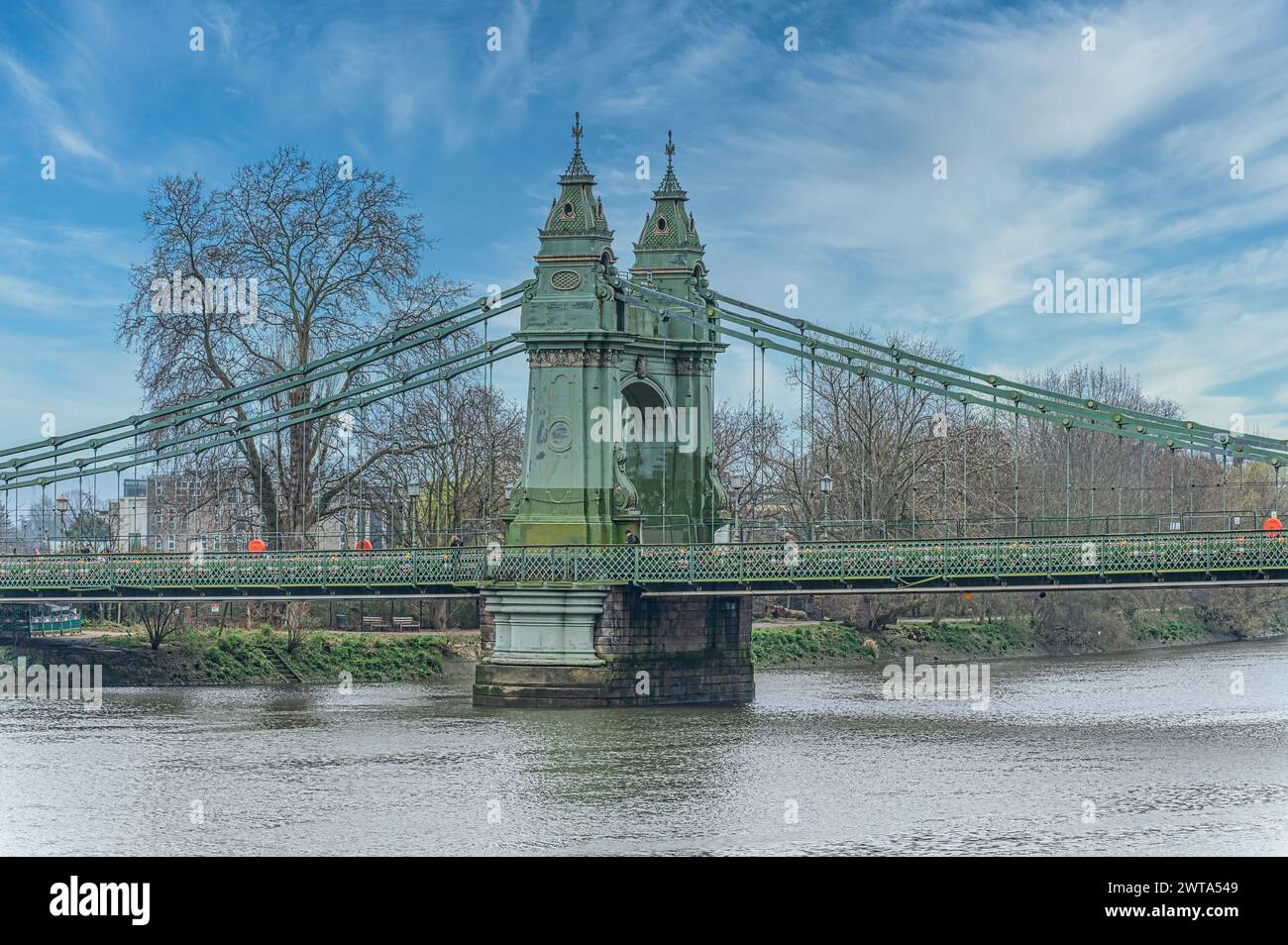 Thames foreshore victorian hi-res stock photography and images - Alamy