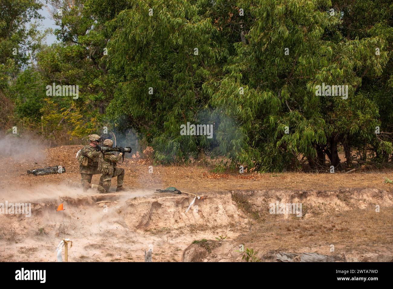 U.S. Army infantrymen assigned to Bravo Company, 1st Battalion, 17th ...