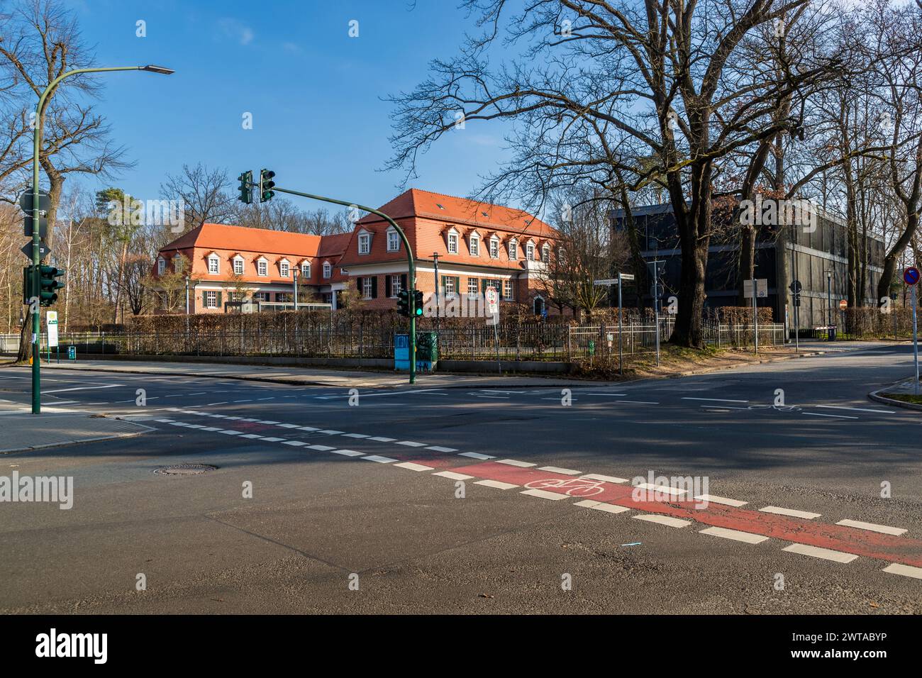 Hasso Plattner Institute (HPI) School of Design Thinking, Potsdam ...