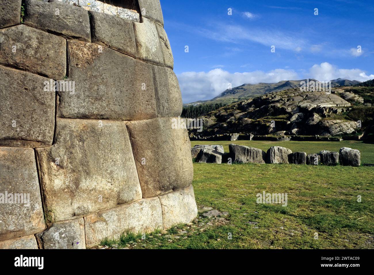 Sacsayhuaman inca wall hi-res stock photography and images - Alamy