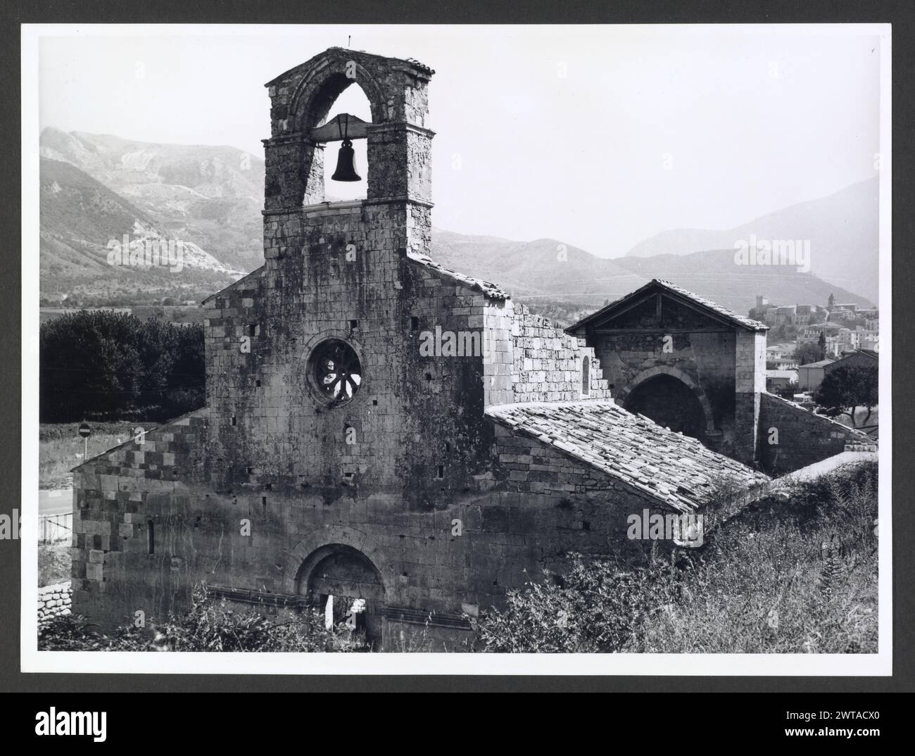 Abruzzo L'Aquila Bussi sul Tirino S. Maria di Cartignano. Hutzel, Max ...