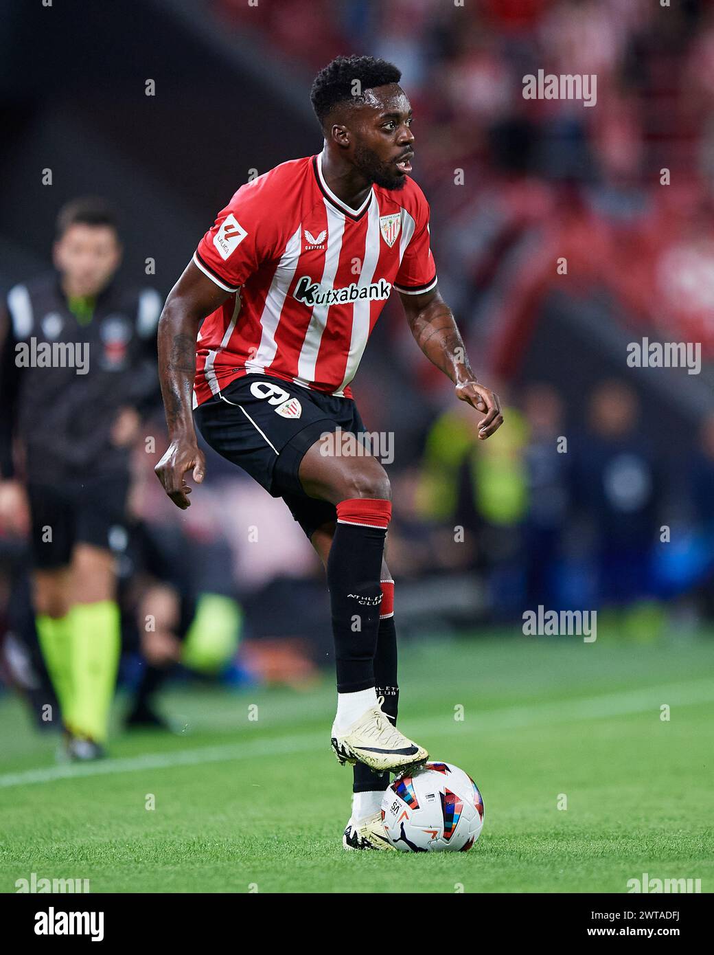 Inaki Williams of Athletic Club with the ball during the LaLiga EA ...