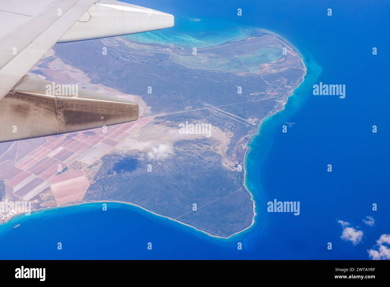 View atlantic ocean from aircraft hi-res stock photography and images ...