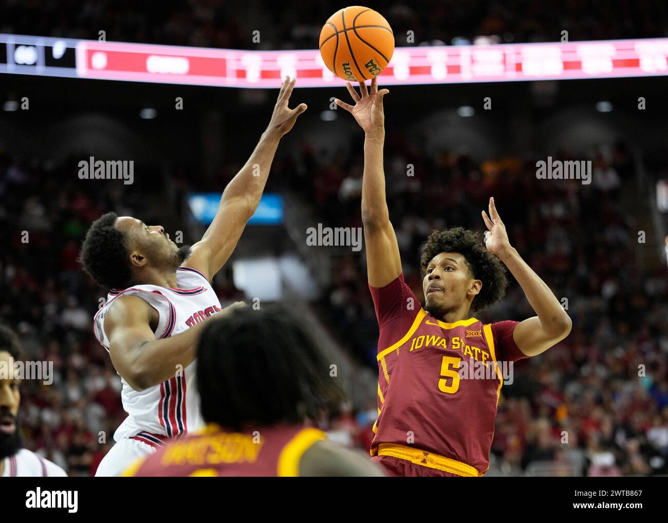 MAR 16 2024: Iowa State Cyclones guard Curtis Jones (5) scores against ...