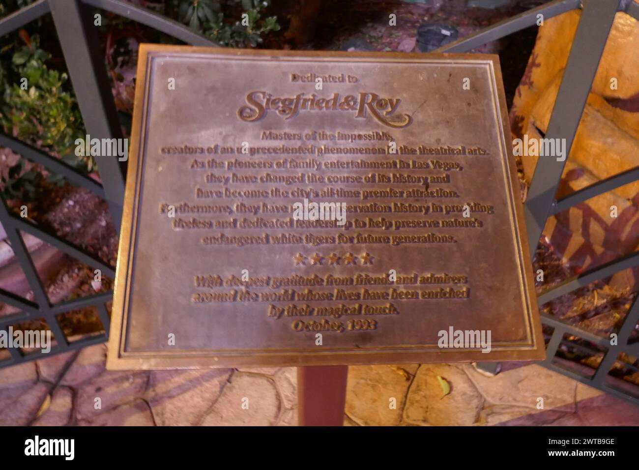 Las Vegas, Nevada, USA 7th March 2024 Siegfried & Roy Statue and Plaza ...