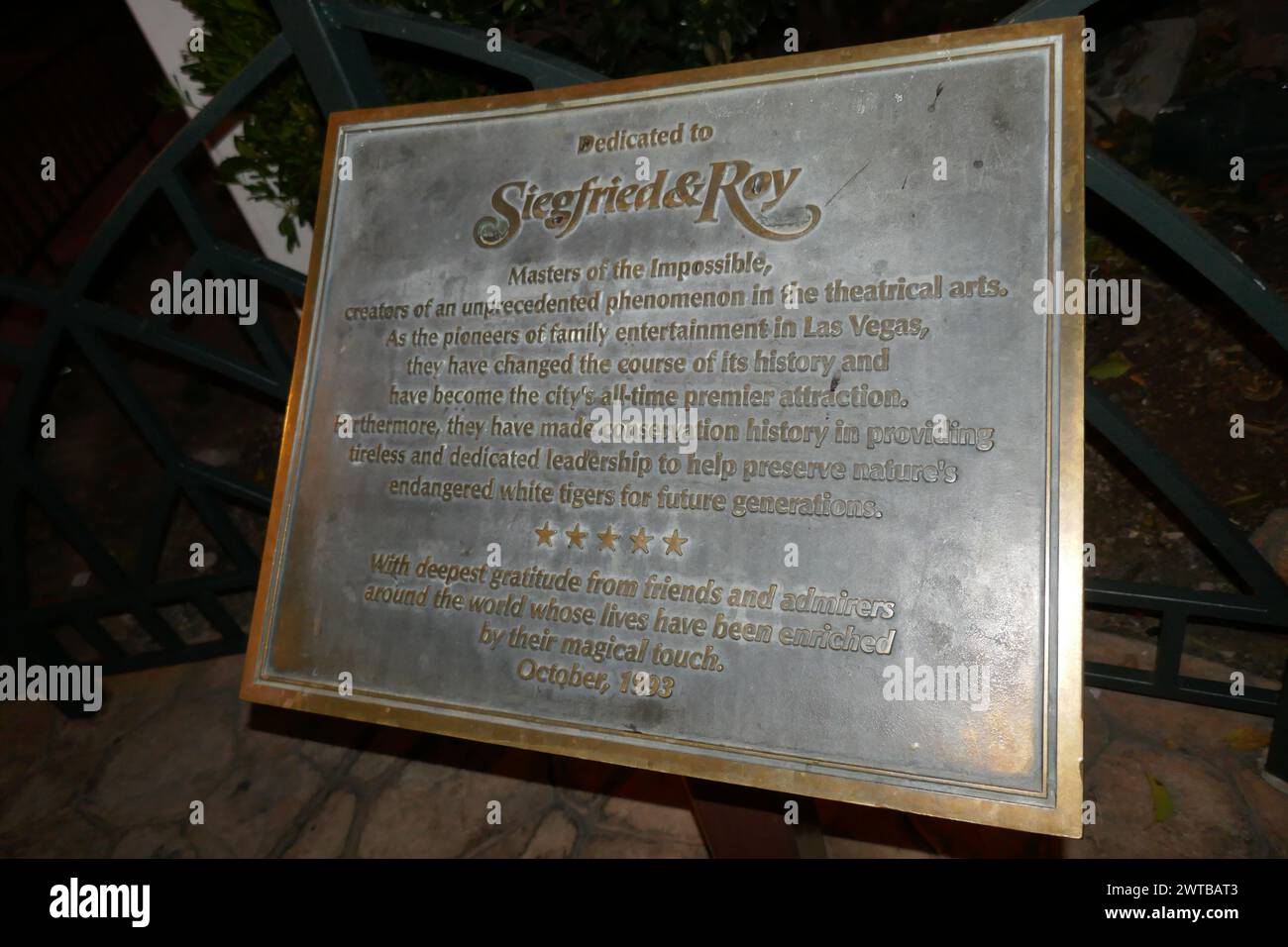 Las Vegas, Nevada, USA 7th March 2024 Siegfried & Roy Statue and Plaza ...