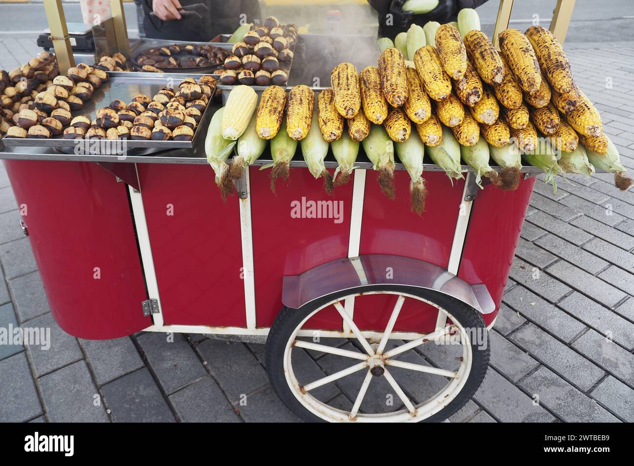 Sells grain hi-res stock photography and images - Alamy