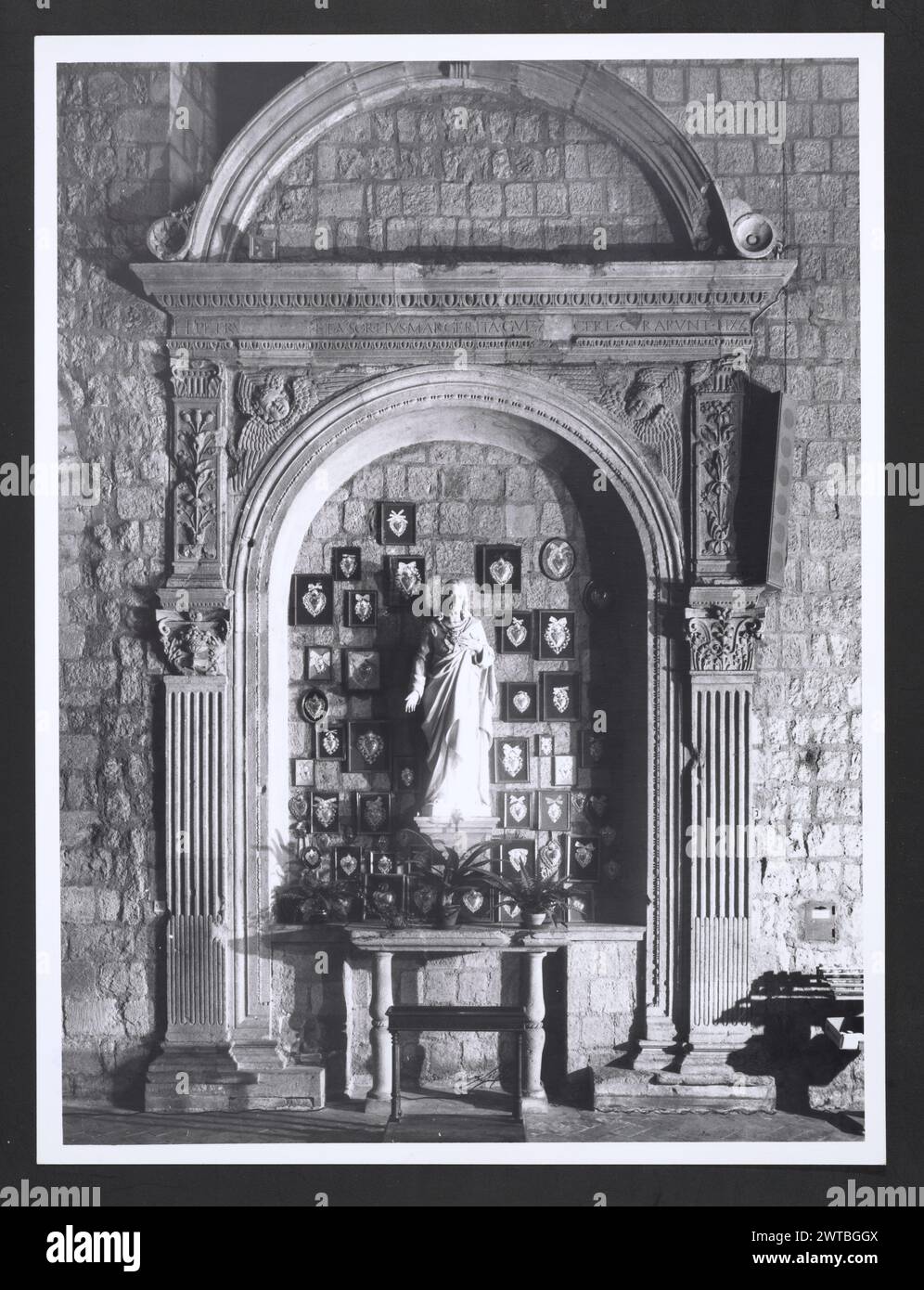 Lazio Viterbo Viterbo S. Maria della Verita, Cloister. Hutzel, Max 1960 ...