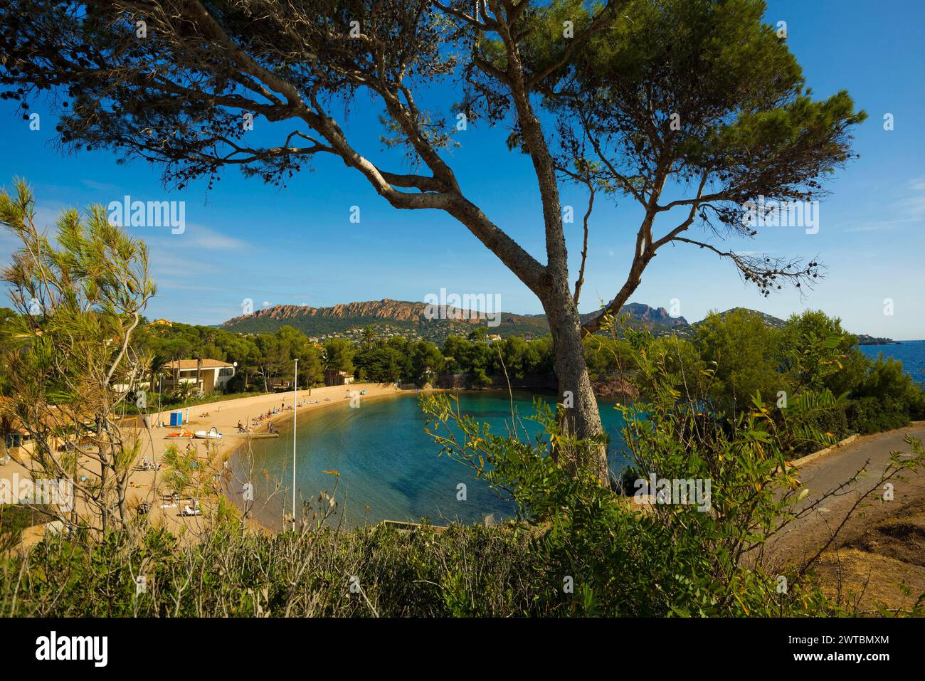 Beach, Cap du Dramont, Massif de l'Esterel, Esterel Mountains ...