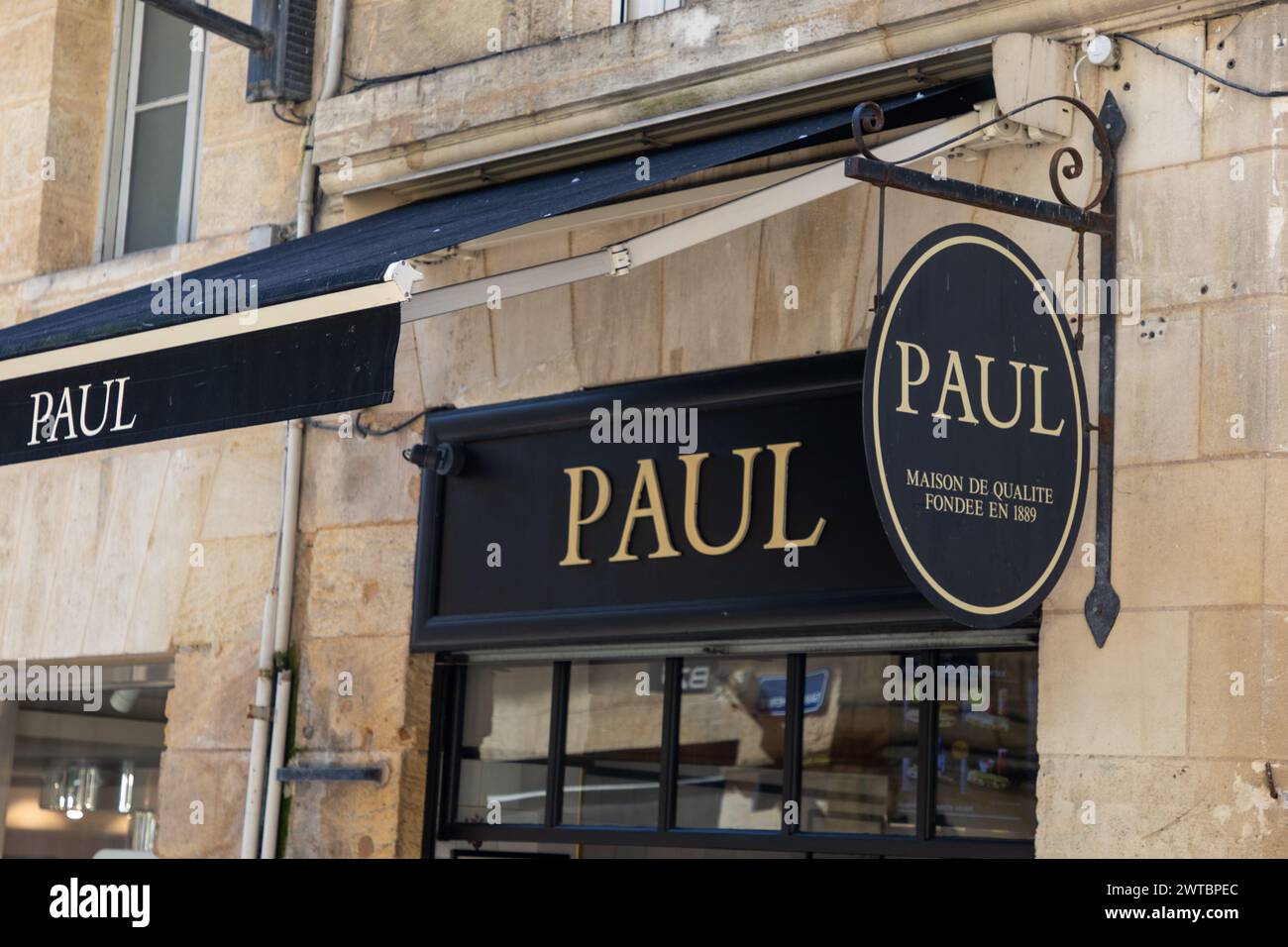 Paul bakery chain hi-res stock photography and images - Alamy