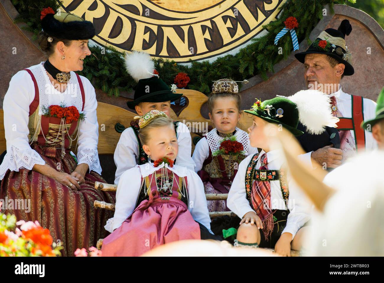 Traditional traditional costume parade, Garmisch-Partenkirchen ...