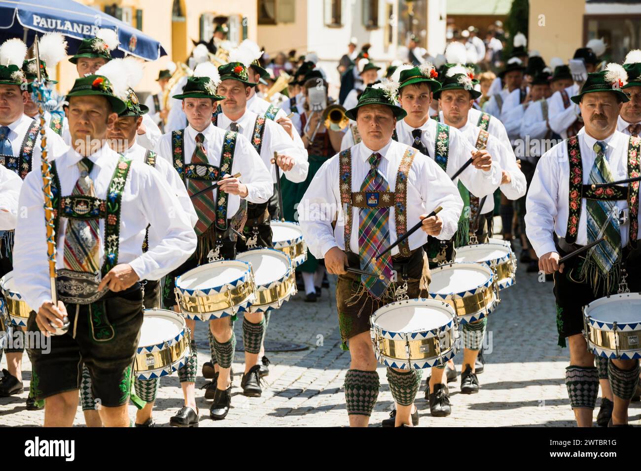 Traditional traditional costume parade, Garmisch-Partenkirchen ...