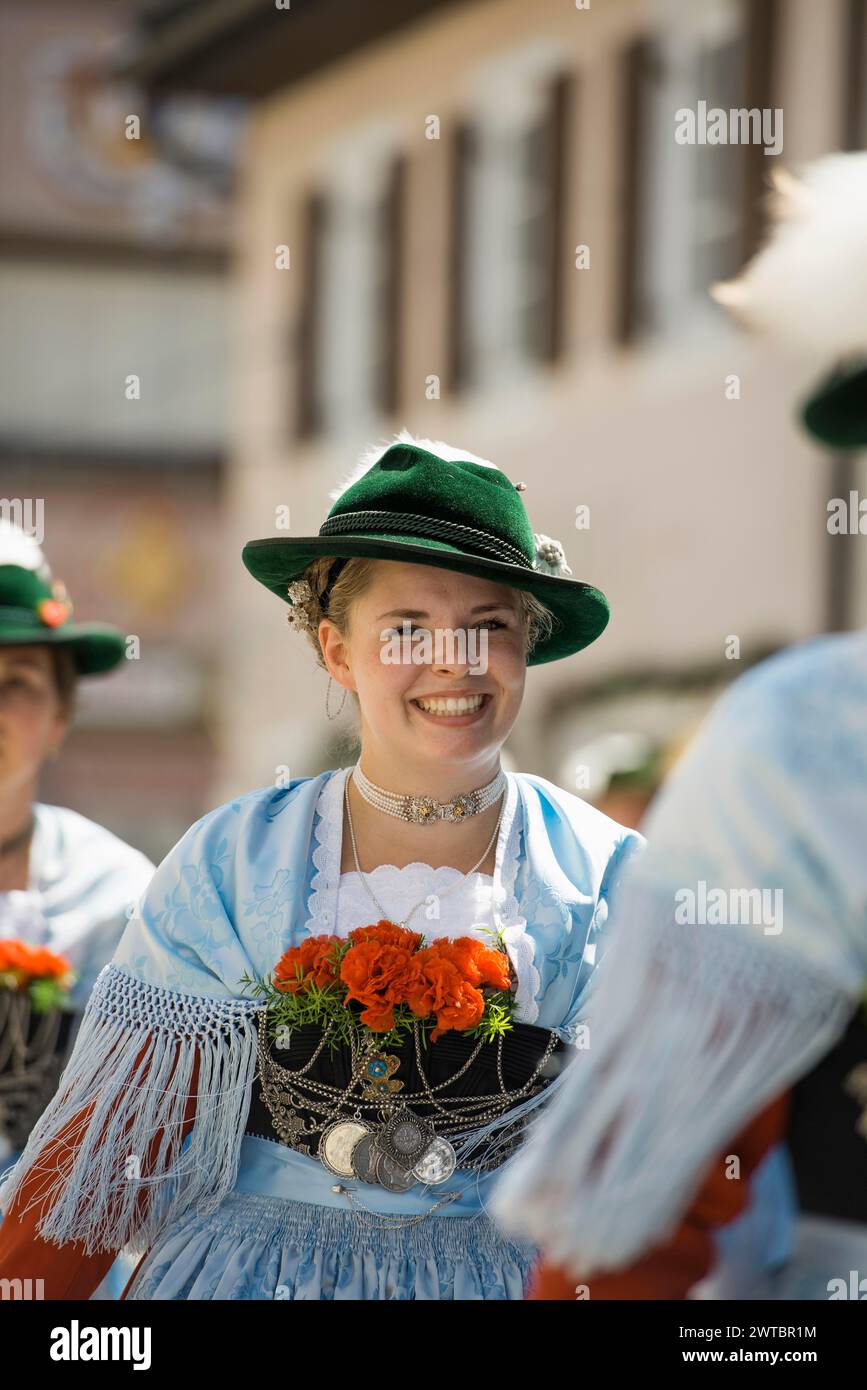 Traditional traditional costume parade, Garmisch-Partenkirchen ...