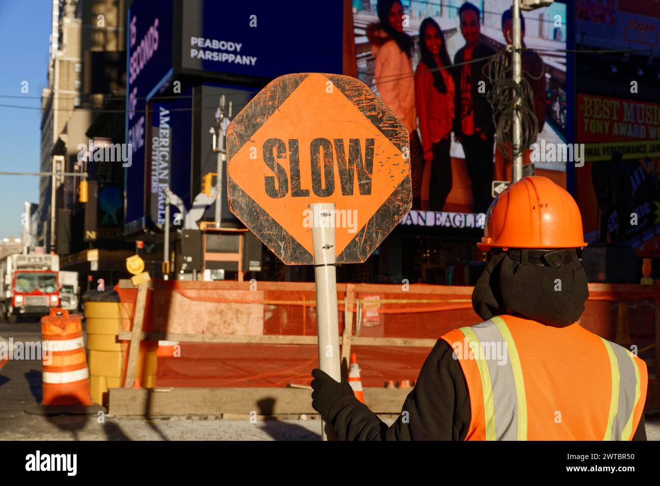 Worker on construction river hi-res stock photography and images - Alamy