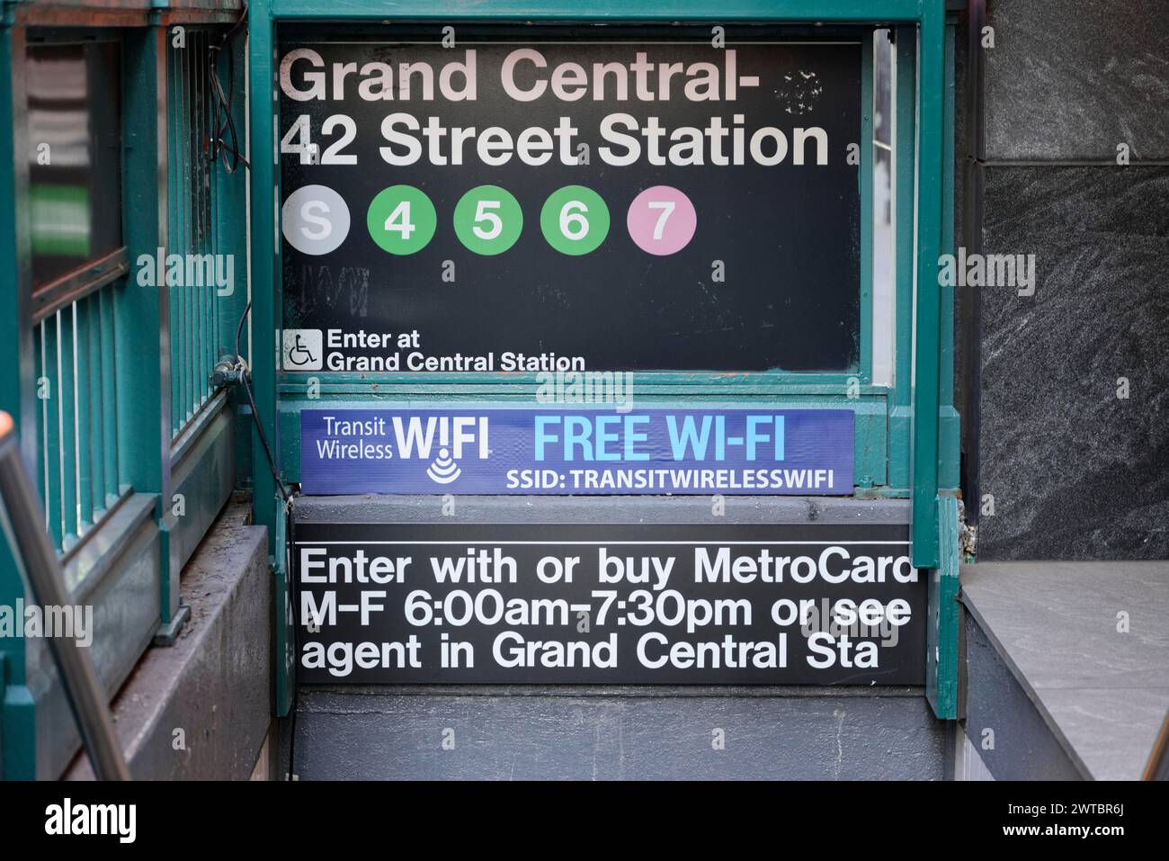 Subway sign board hi-res stock photography and images - Alamy