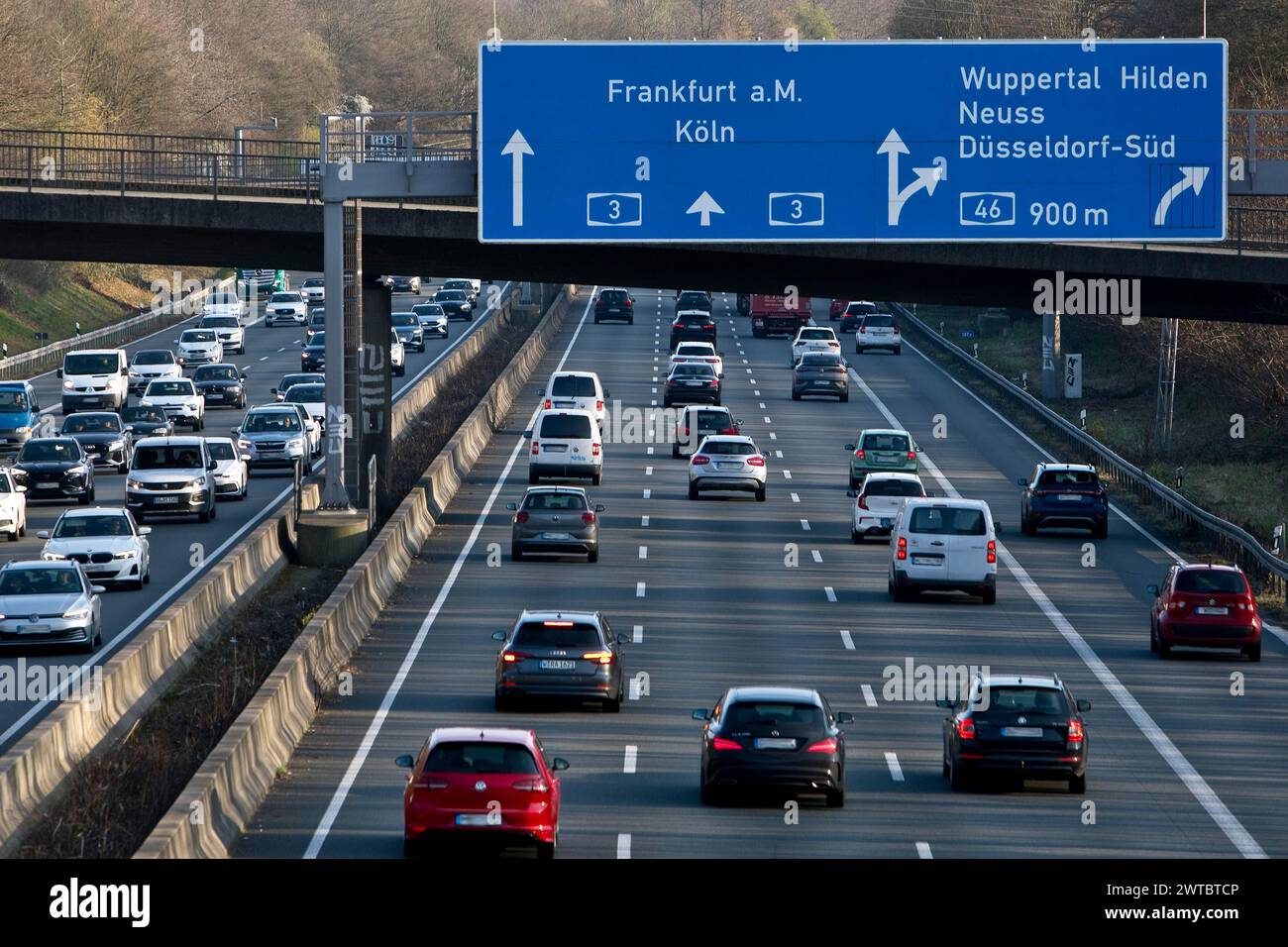 Many cars on the A 3 motorway, Erkrath, Bergisches Land, North Rhine ...