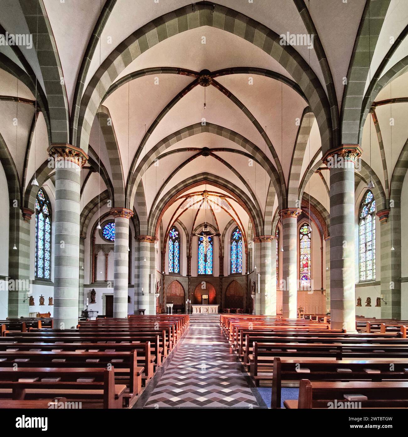 St. Lambertus Church, interior view, historic upper town, Mettmann ...