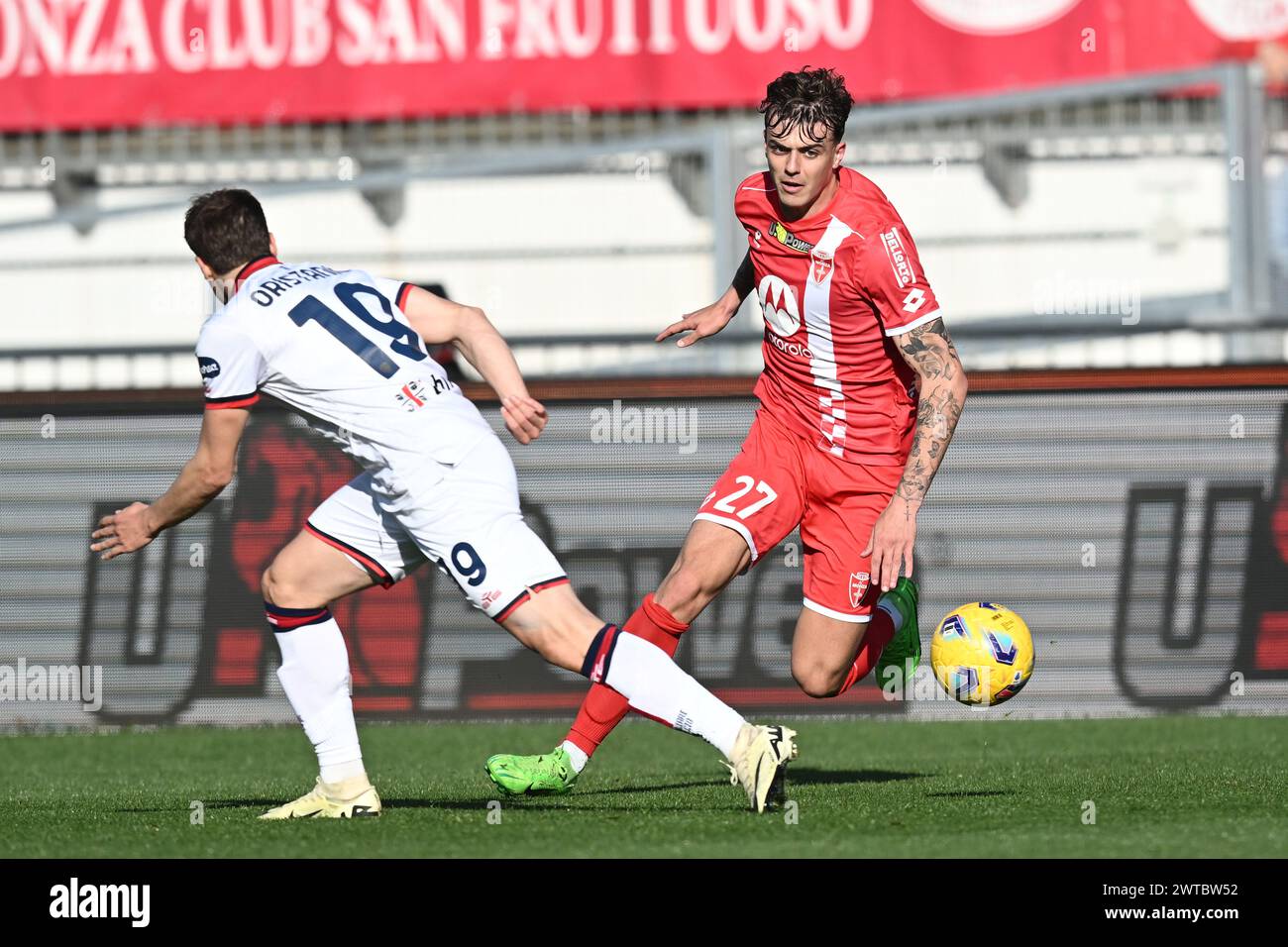 Daniel Maldini (Monza)Gaetano Oristanio (Cagliari) during the Italian ...