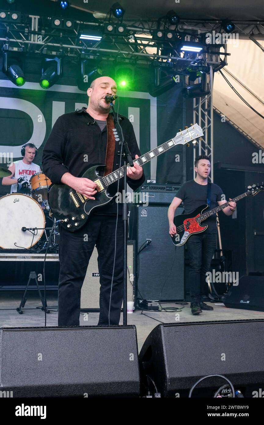 Sunny Day Real Estate live beim SPIN-Dayparty-Event im Stubbs BBQ ...