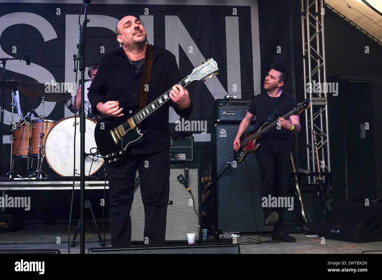 Sunny Day Real Estate live beim SPIN-Dayparty-Event im Stubbs BBQ ...