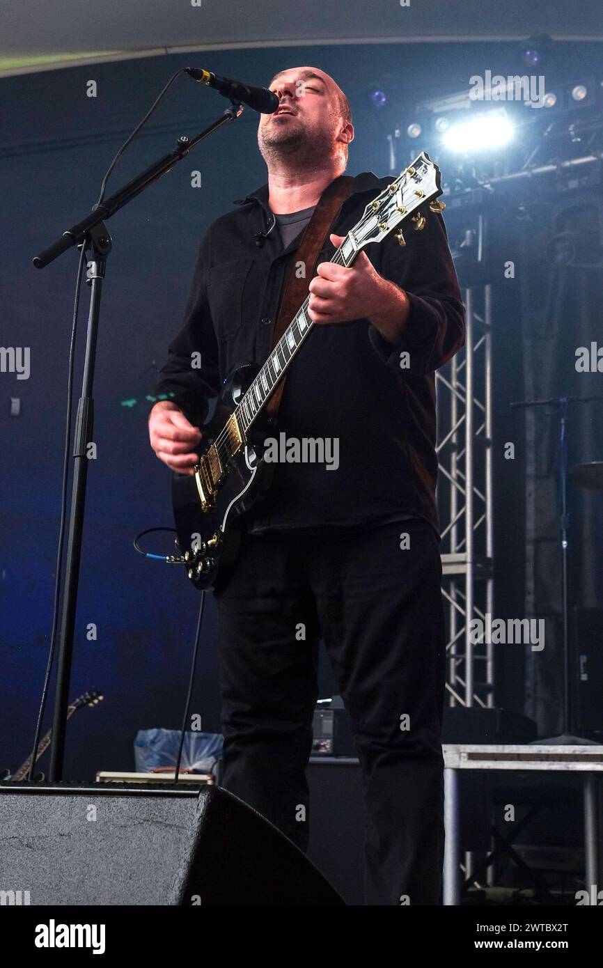 Sunny Day Real Estate live beim SPIN-Dayparty-Event im Stubbs BBQ ...