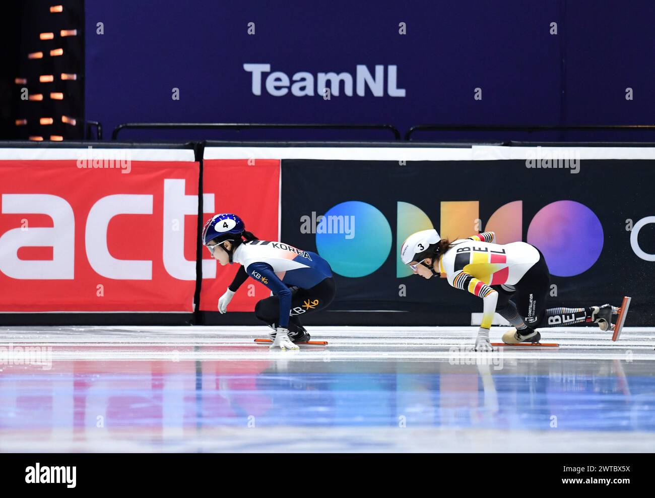 Rotterdam, Netherlands. 16th Mar, 2024. Kim Gilli (L) of South Korea ...