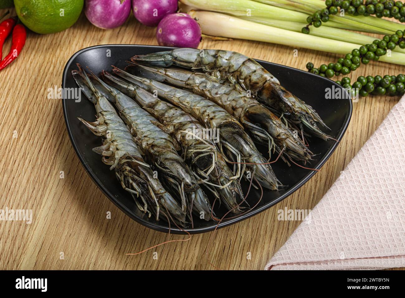 Fresh raw uncooked big tiger prawn Stock Photo - Alamy