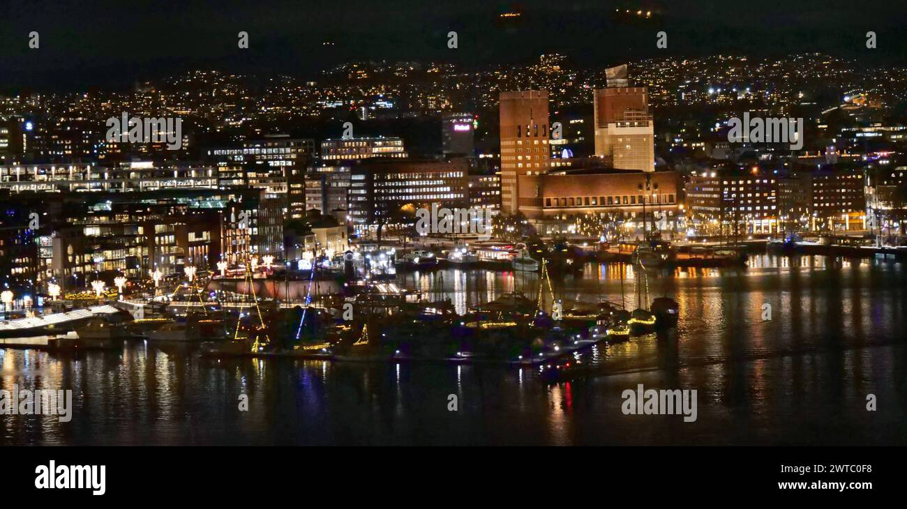 Oslo Norwegen Stadtfotos und Besonderheiten Oslo bei Nacht mit ...