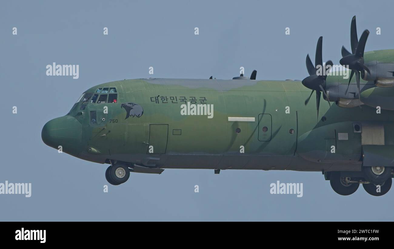 Republic of Korea Air Force aerobatic display team, Black Eagles C-130 ...