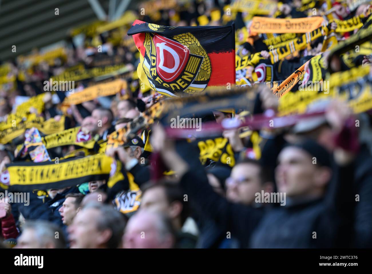 Dynamo fans hi-res stock photography and images - Alamy