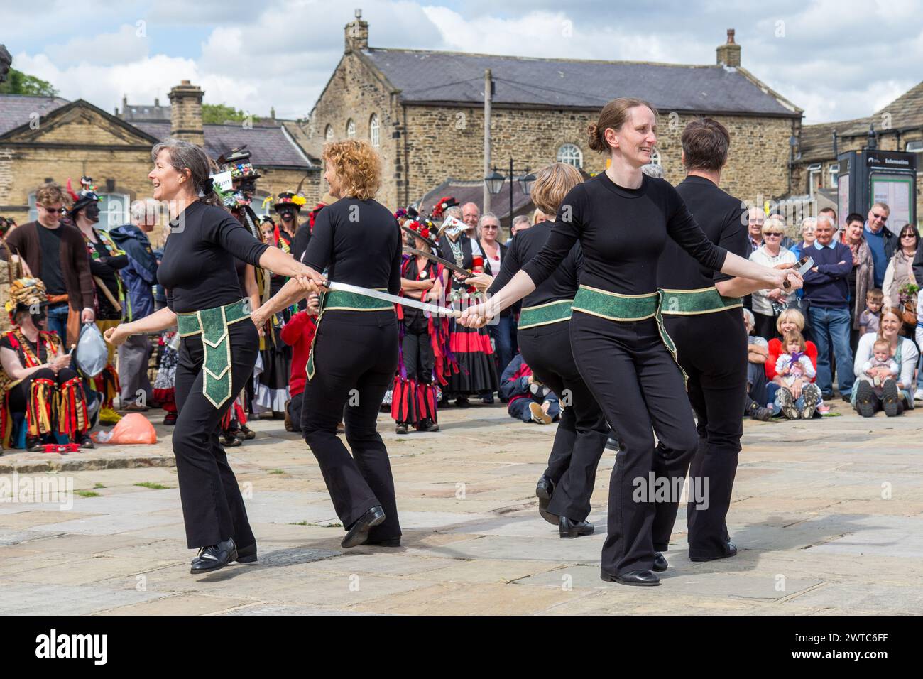 Traditional dancing at the Skipton day of dance Stock Photo - Alamy