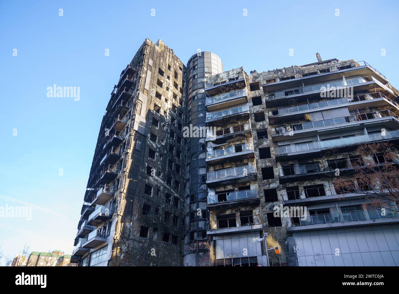 Fire residential building city hi-res stock photography and images - Alamy