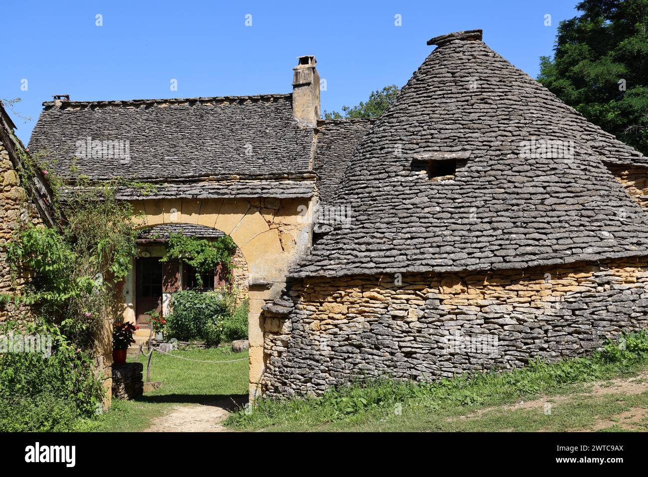 The “Cabanes du Breuil”, former agricultural annexes of a farm located ...