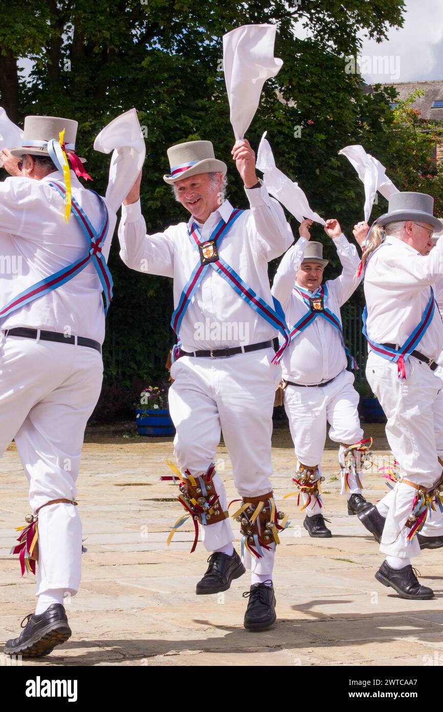 Morris dancing at the Skipton day of dance Stock Photo - Alamy