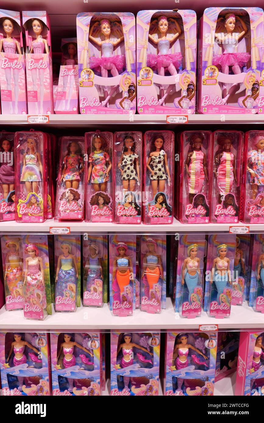 BARBIE DOLLS BOXES ON DISPLAY INSIDE THE HAMLEYS TOY STORE Stock Photo ...