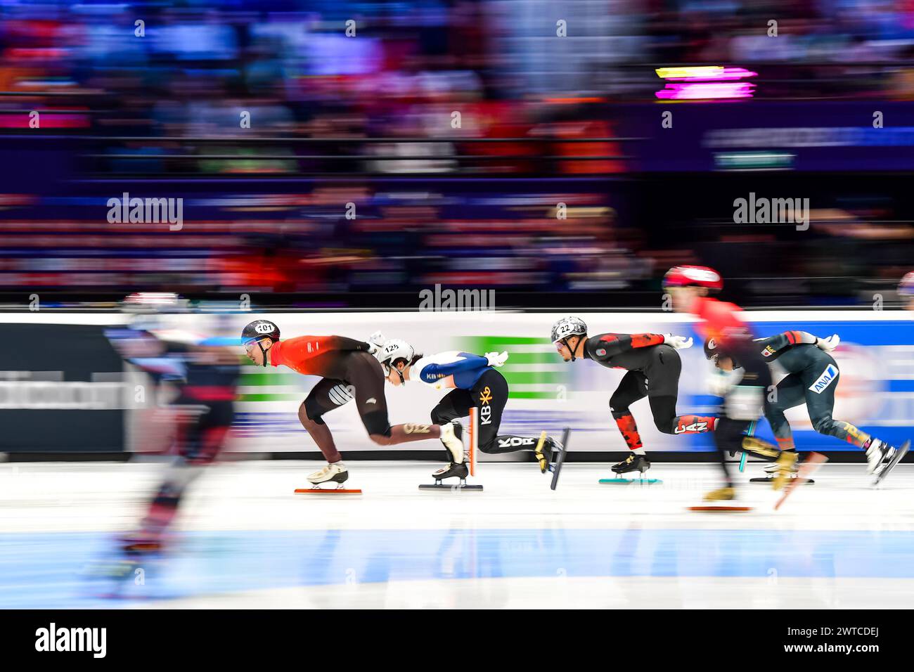 LIU Shaolin CHN leads in the mens relay competing on day 2 during the ...