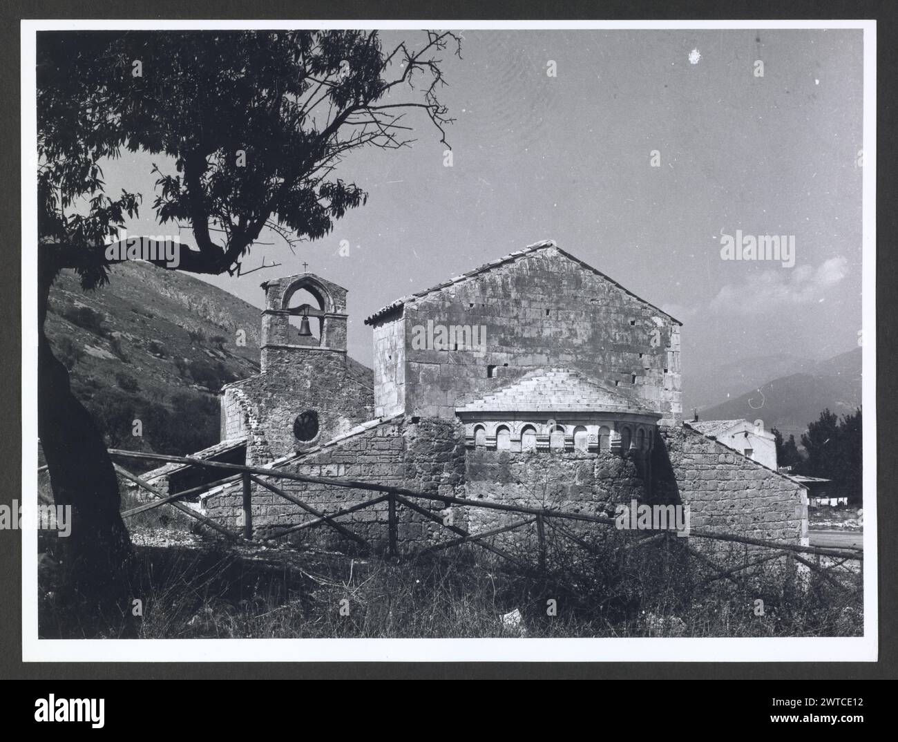 Abruzzo L'Aquila Bussi sul Tirino S. Maria di Cartignano9. Hutzel, Max ...