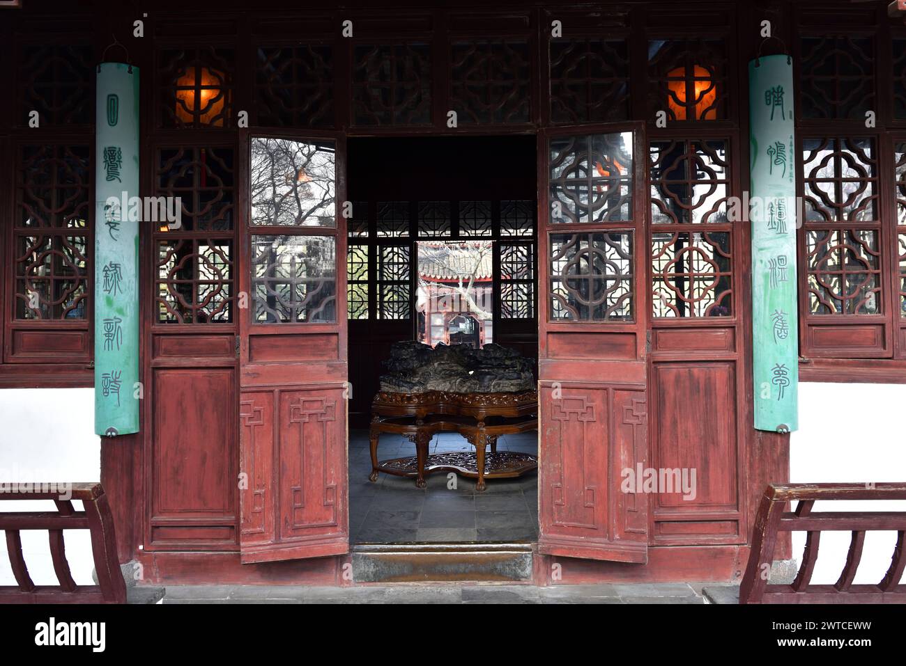 Chinese corridor in Suzhou classical garden Stock Photo - Alamy