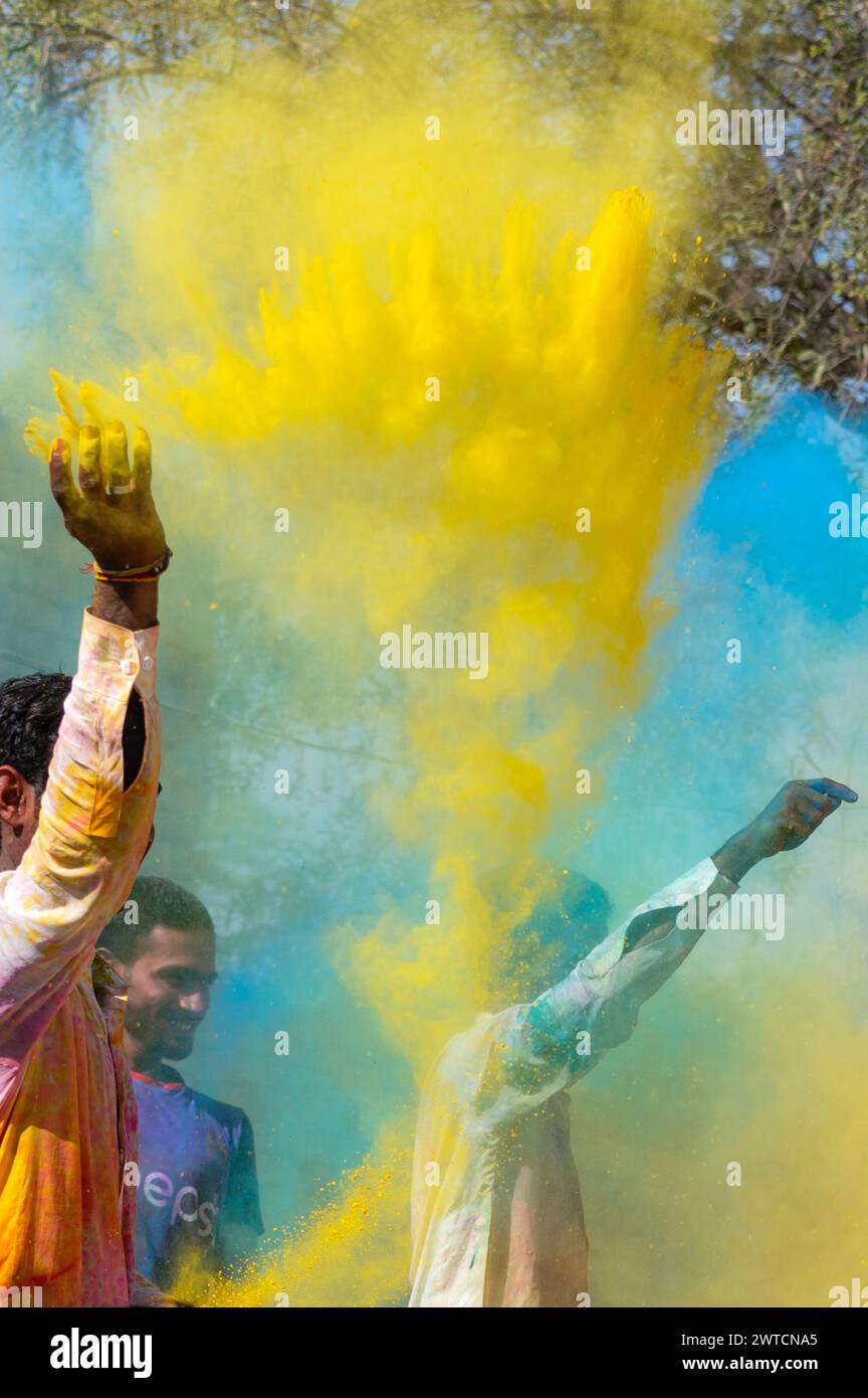 people of rural areas are celebrating holi festival in Punjab ...
