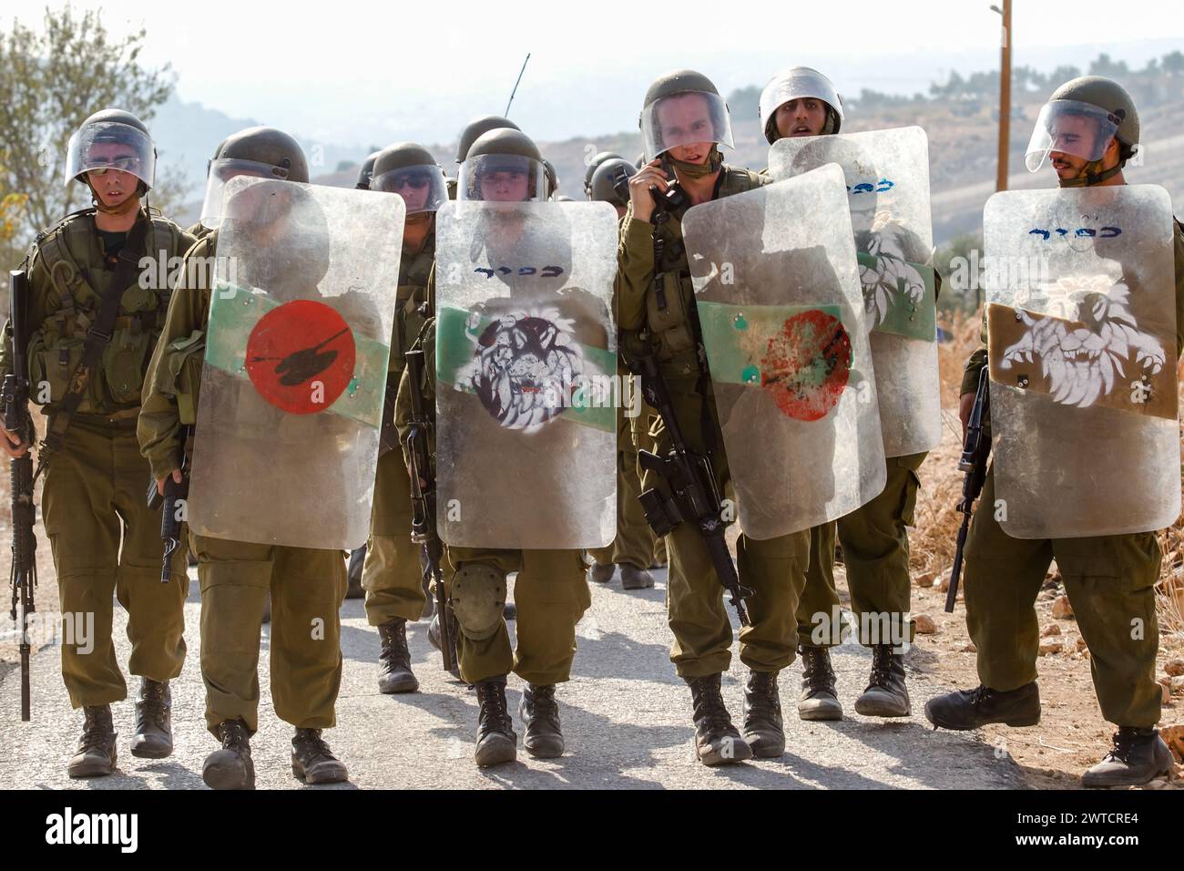 Human shields idf hi-res stock photography and images - Alamy