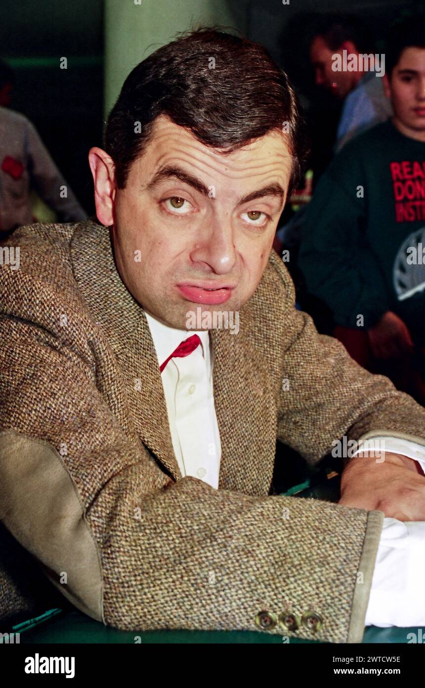 The British Comedian Rowan Atkinson doing an in store appearance as iMr ...