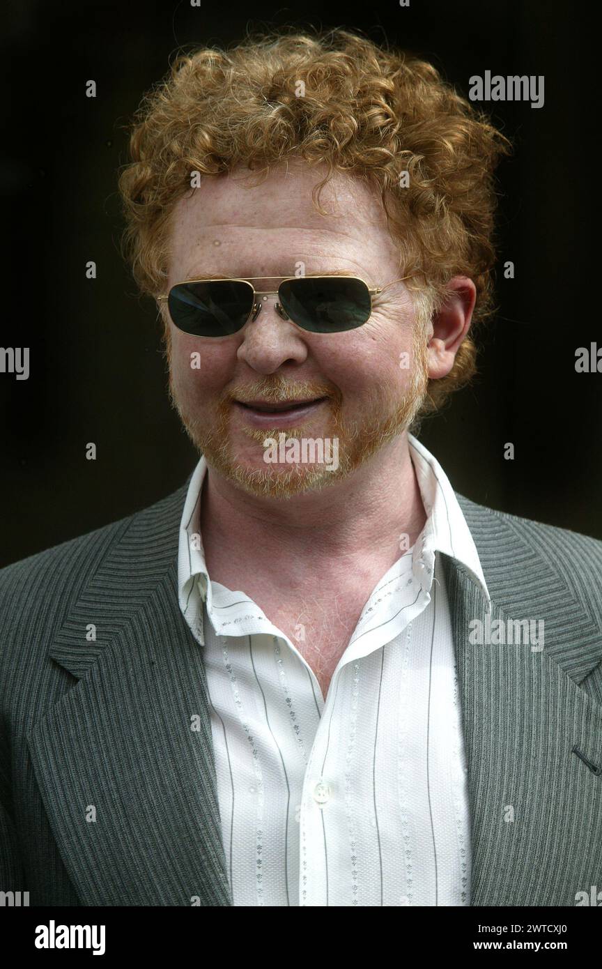 Frantic elevators hi-res stock photography and images - Alamy