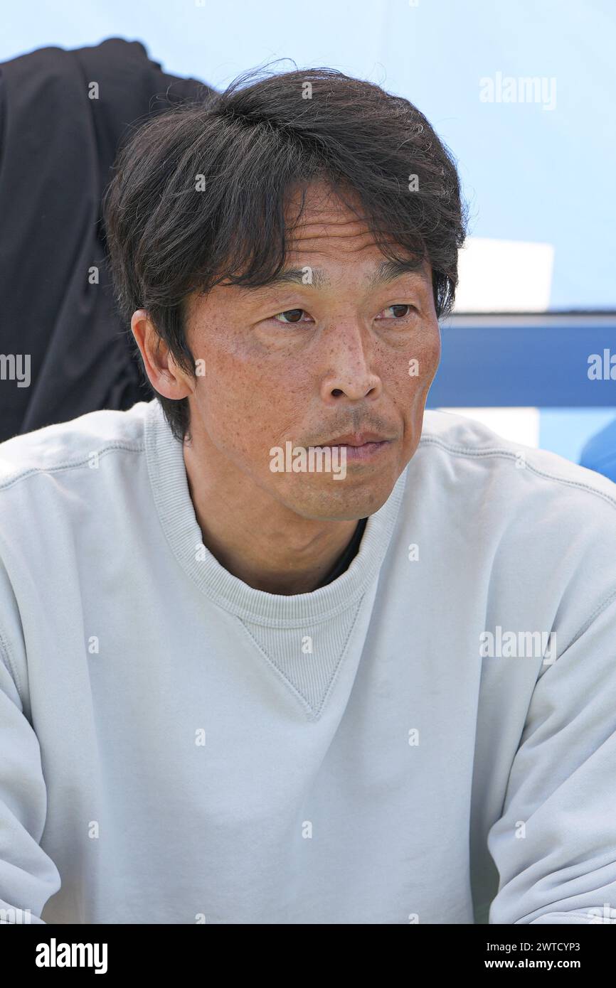 Lemongas Stadium Hiratsuka, Kanagawa, Japan. 17th Mar, 2024. Satoshi Yamaguchi Head Coach ...