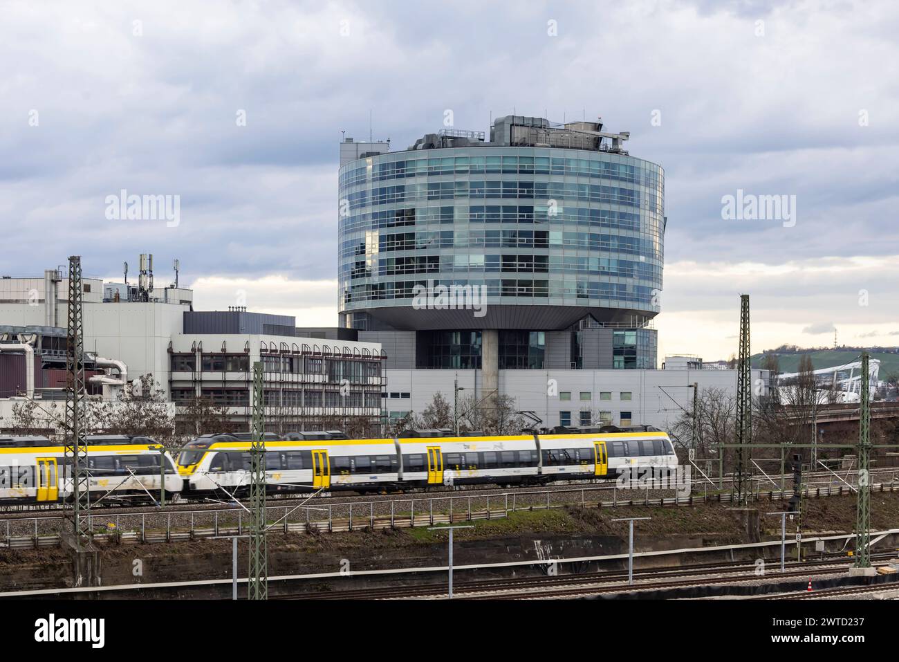 Mercedes-Benz Van Technology Center VTC, Entwicklungszentrum für Lkw in ...