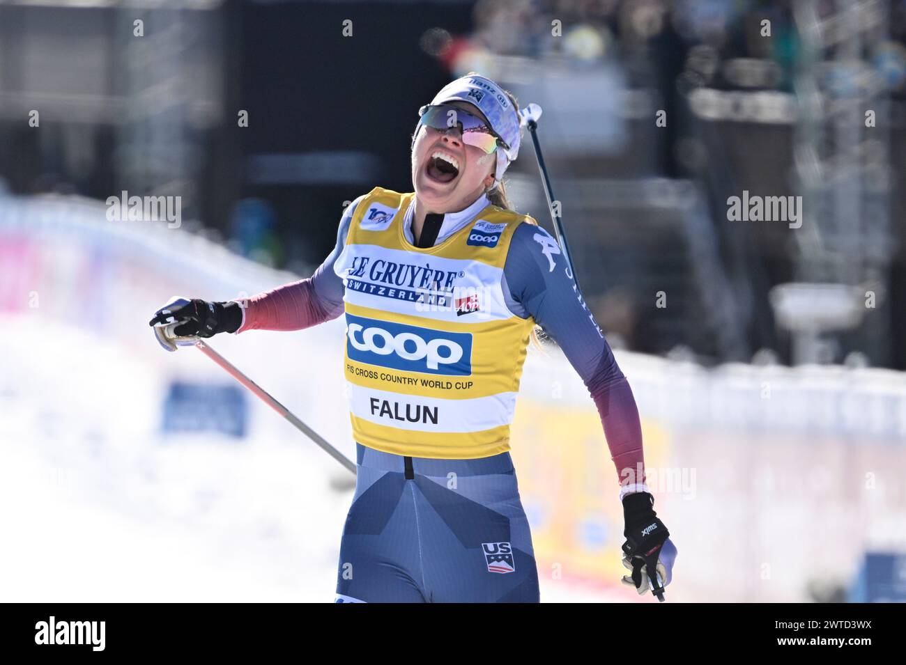 Jessie Diggins of the US wins the Women's 20 km Mass Start FIS World ...