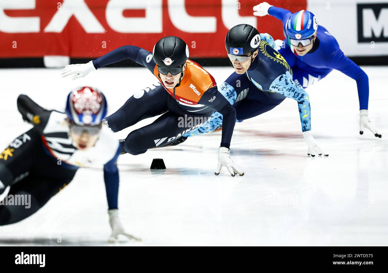 ROTTERDAM - Jens van 't Wout (NED) during the quarter-final 1000 meters ...