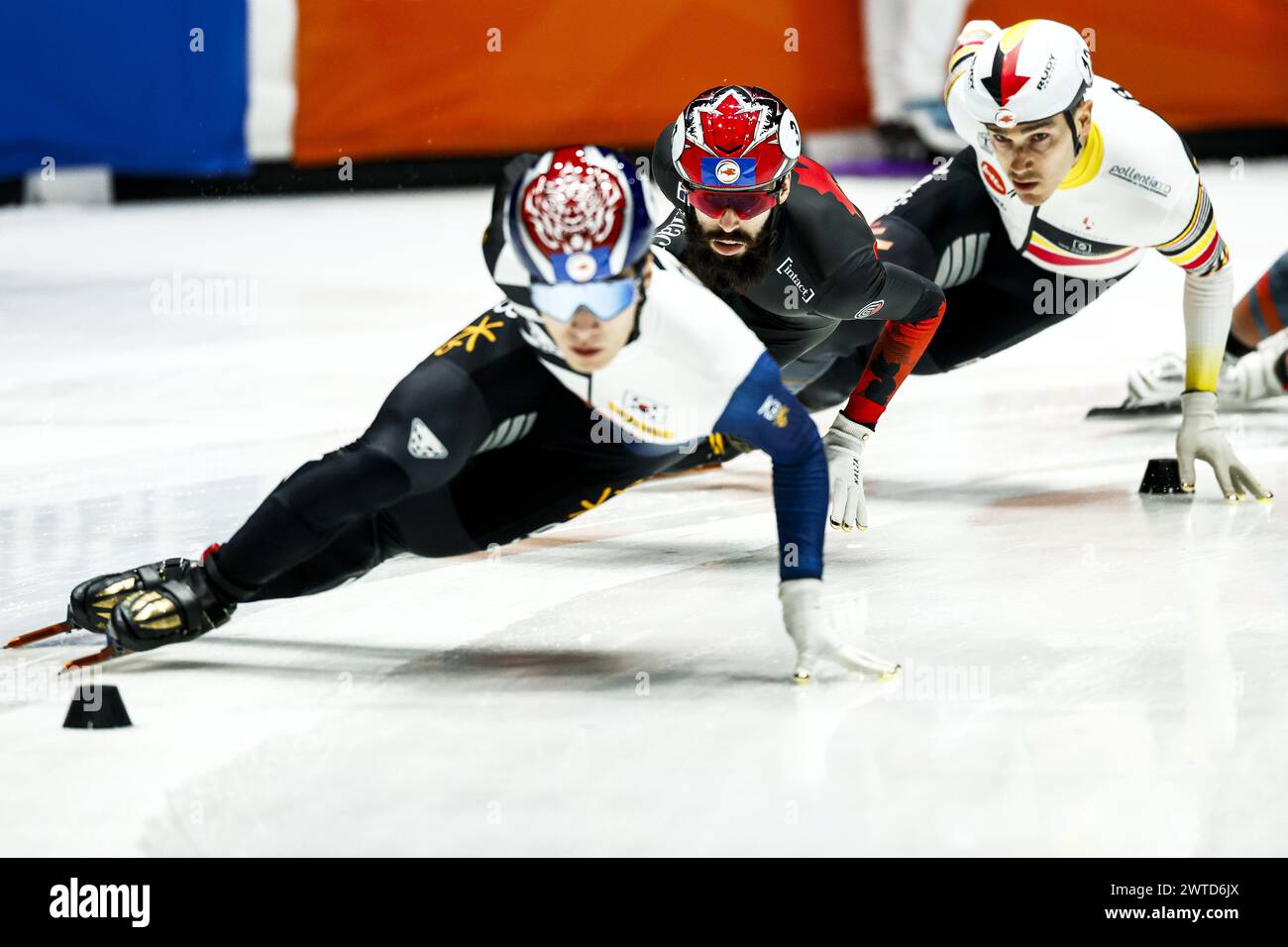 ROTTERDAM - Steven Dubois (CAN) during the quarter-final 1000 meters ...