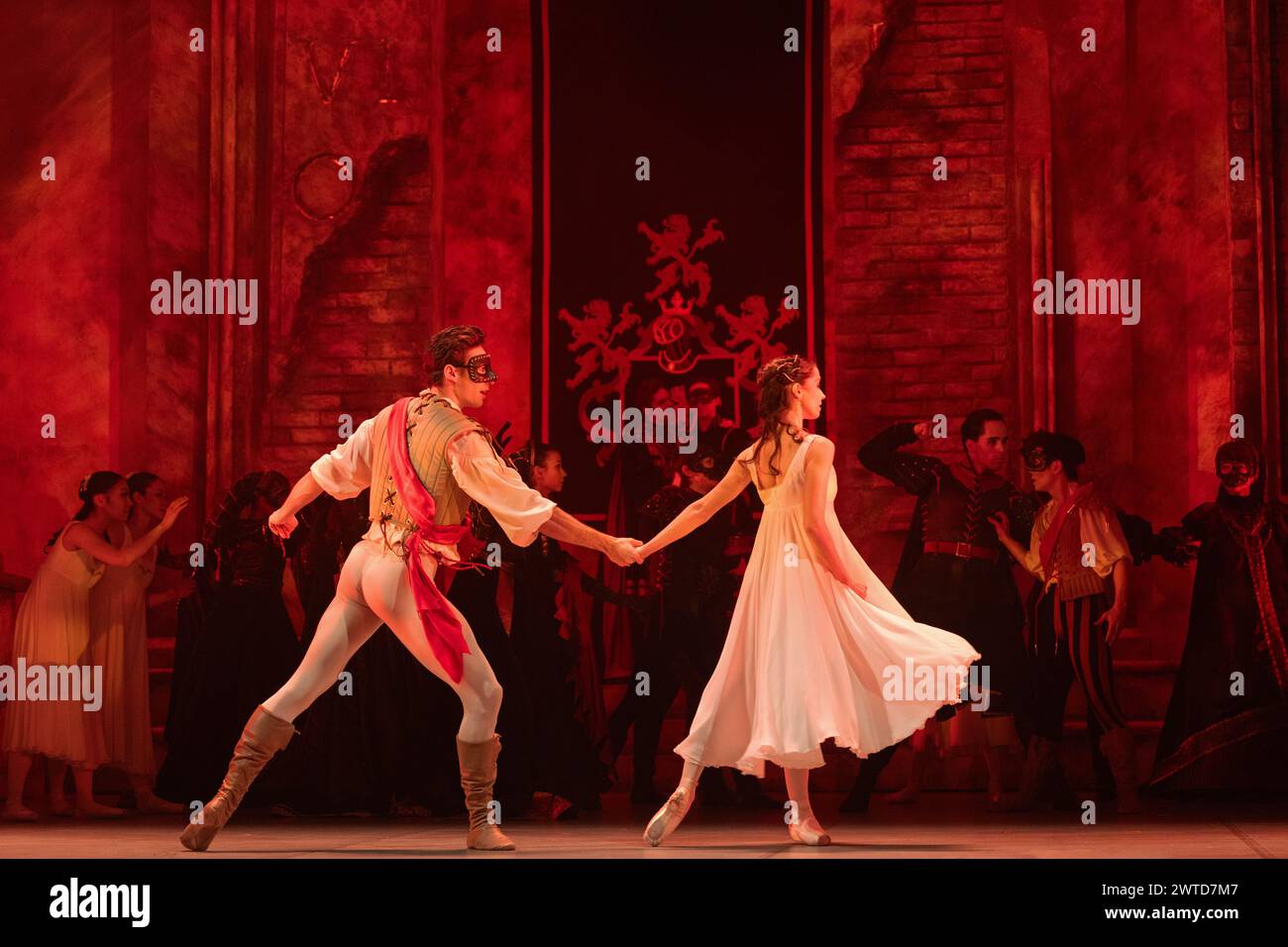 Northern Ballet Romeo and Juliet Leeds Grand Theatre 2024 Stock Photo ...